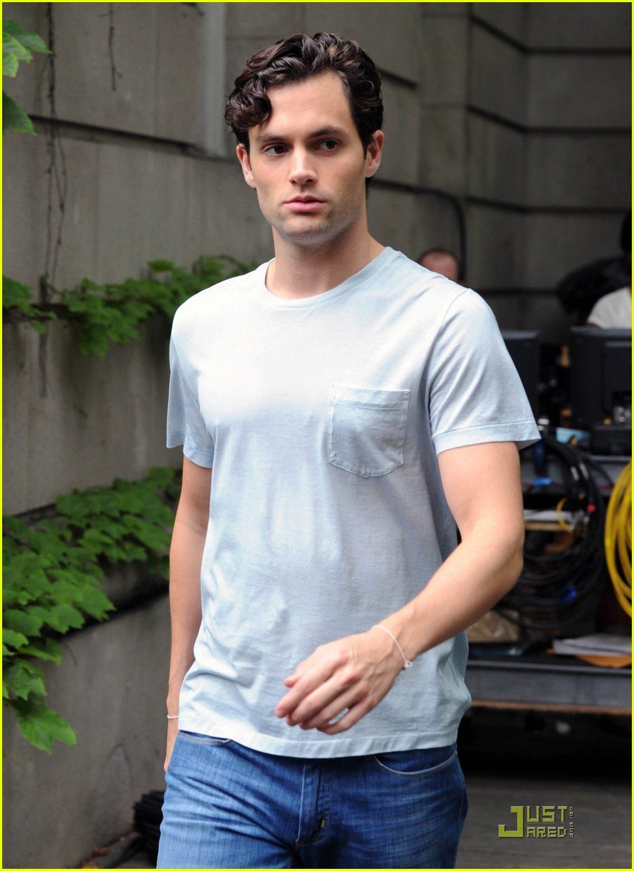 Chace Crawford & Elizabeth Hurley: 'Gossip Girl' Set! : Photo 2560461 ...