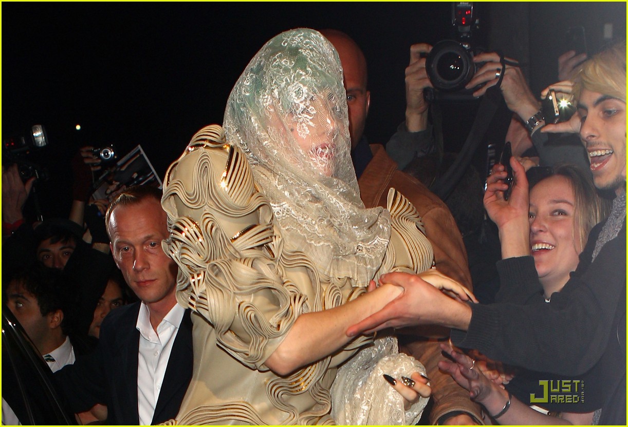 Lady Gaga: Club Hopping in Sydney!: Photo 2559849 | Lady Gaga Photos ...