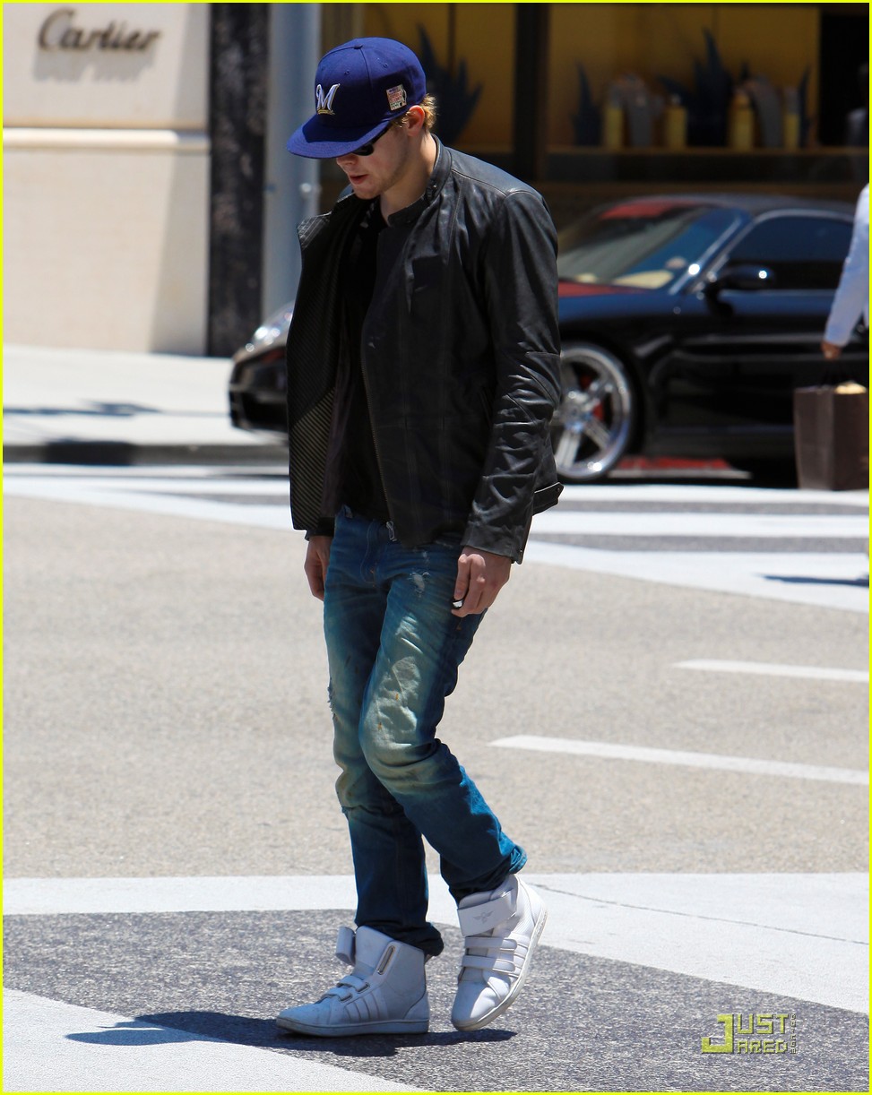 Chord Overstreet & Emma Roberts: Beverly Hills Shoppers!: Photo 2561110 ...