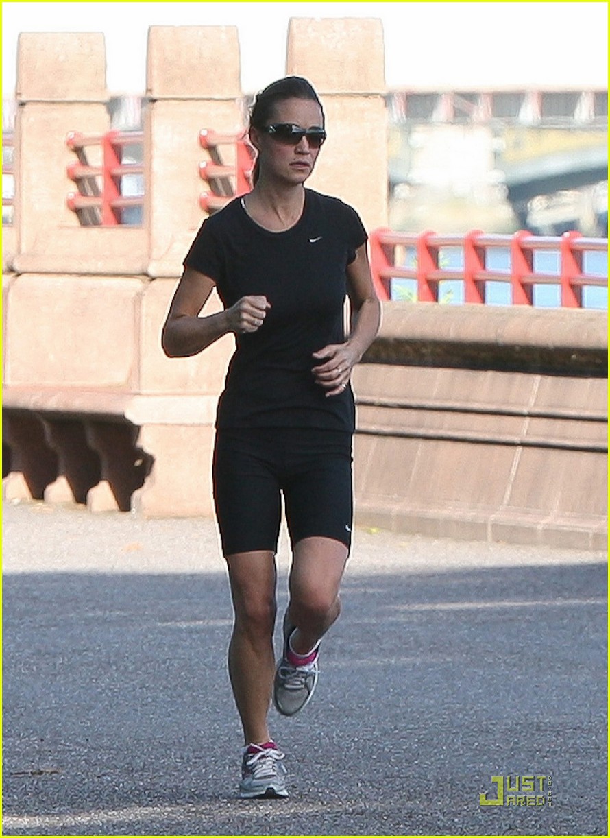 Pippa Middleton: Embankment Morning Jog!: Photo 2562820 | Pippa ...