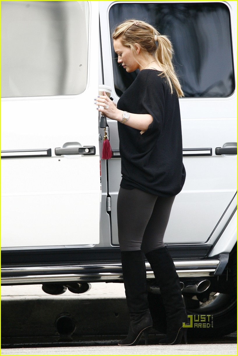 Hilary Duff Leaves 'Bonnie & Clyde'?: Photo 2572349 | Hilary Duff ...