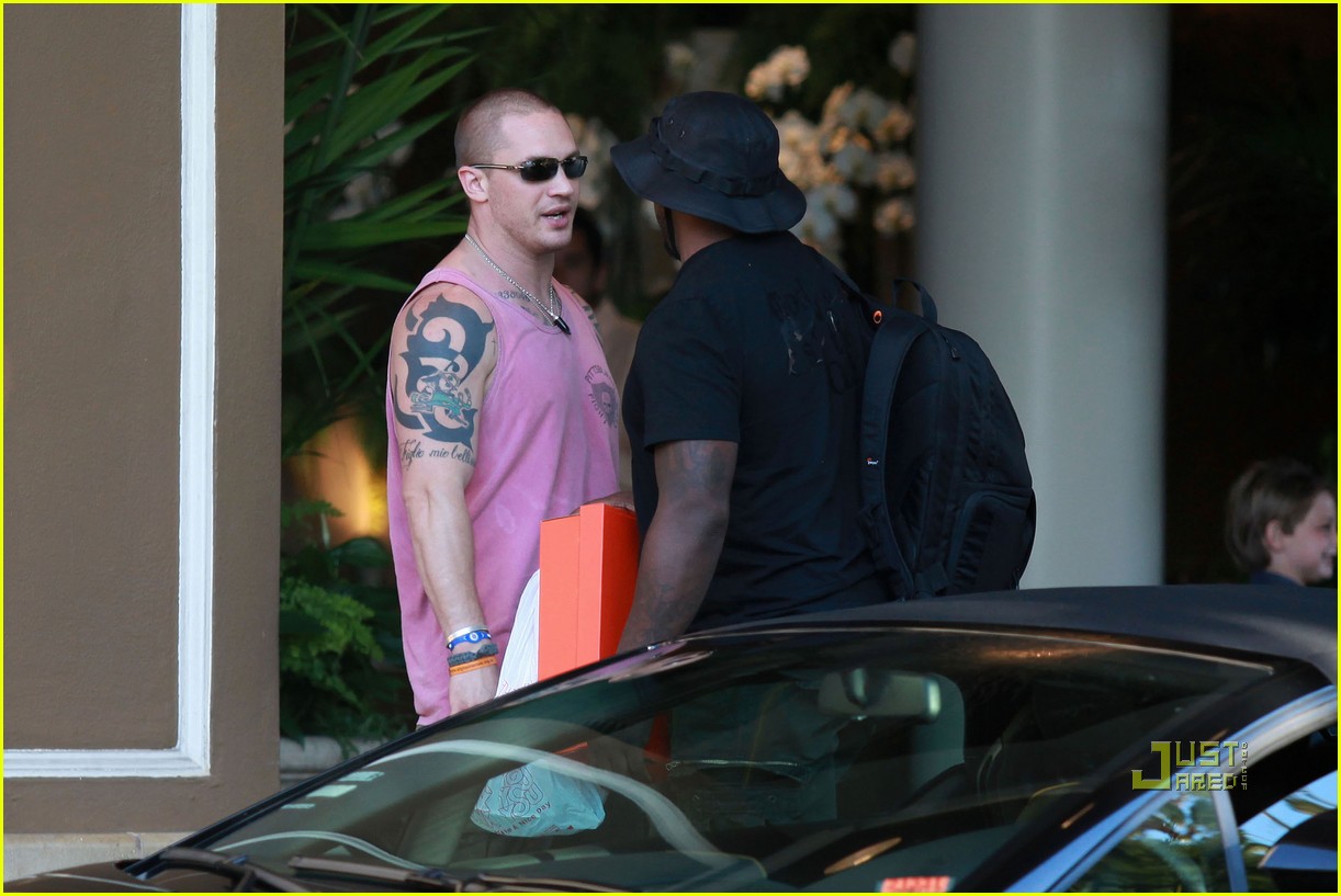 Tom Hardy: Grove with a Guy Friend!: Photo 2572373 | Tom Hardy Photos ...