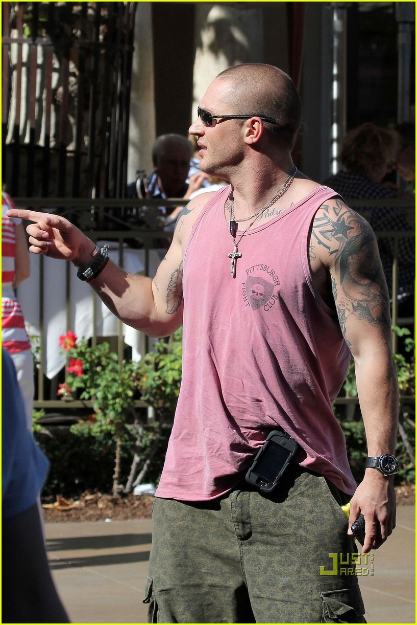 Tom Hardy: Grove with a Guy Friend!: Photo 2572381 | Tom Hardy Photos ...