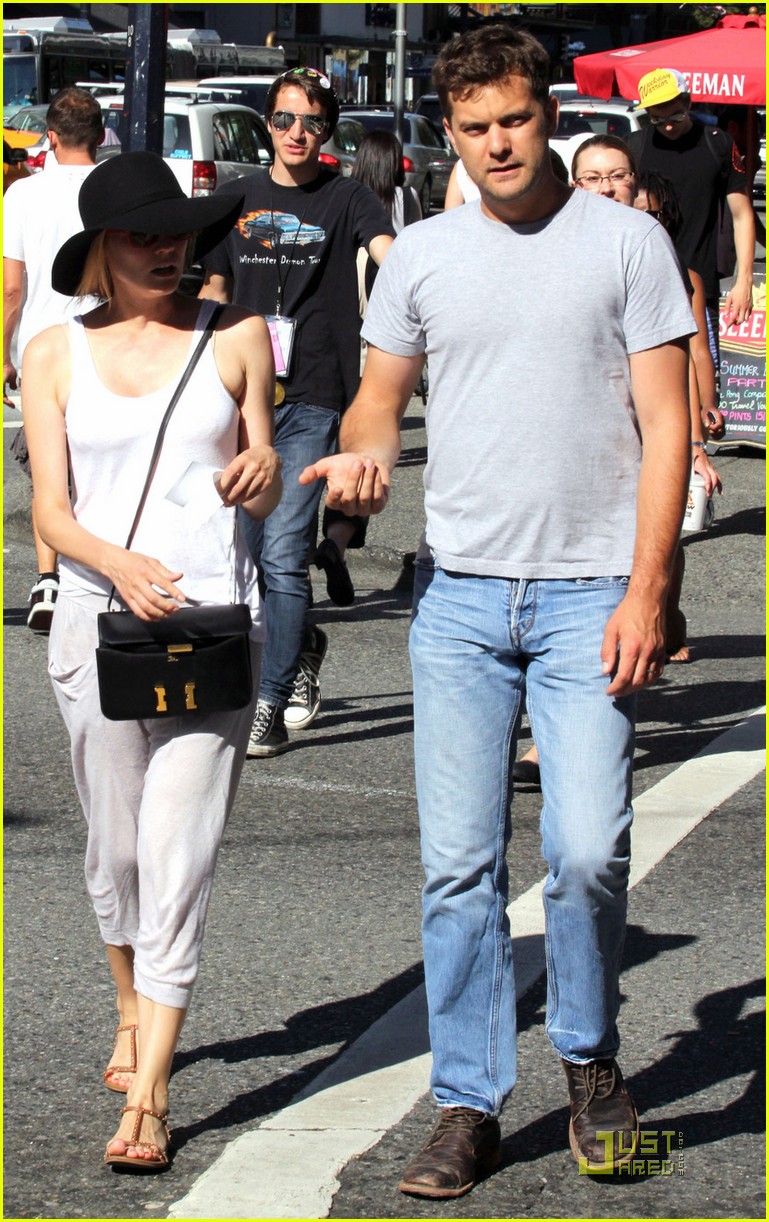 Diane Kruger & Joshua Jackson: Midday Movie!: Photo 2574040 | Diane ...