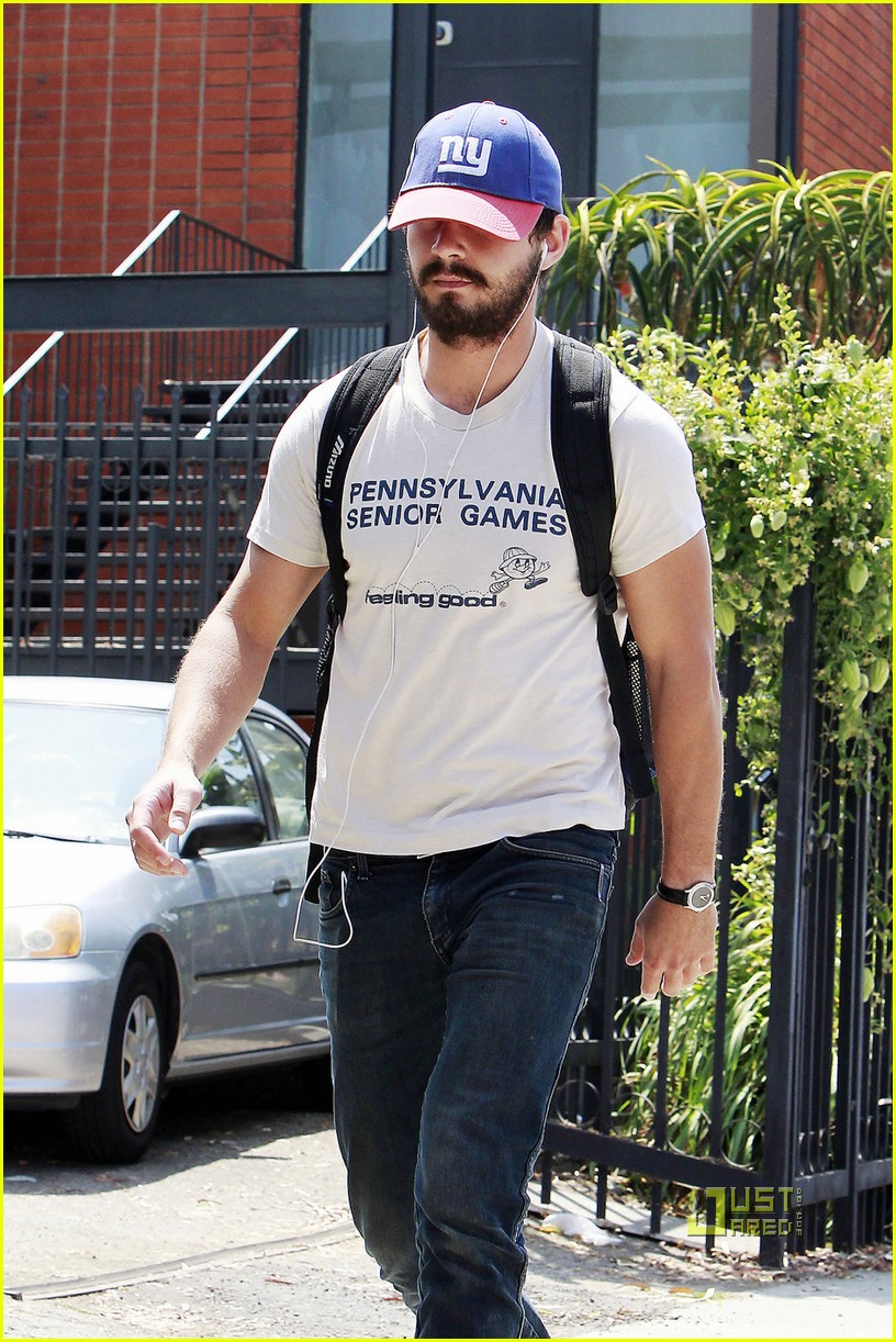 Shia LaBeouf Works It Out: Photo 2568895 | Shia LaBeouf Photos | Just ...