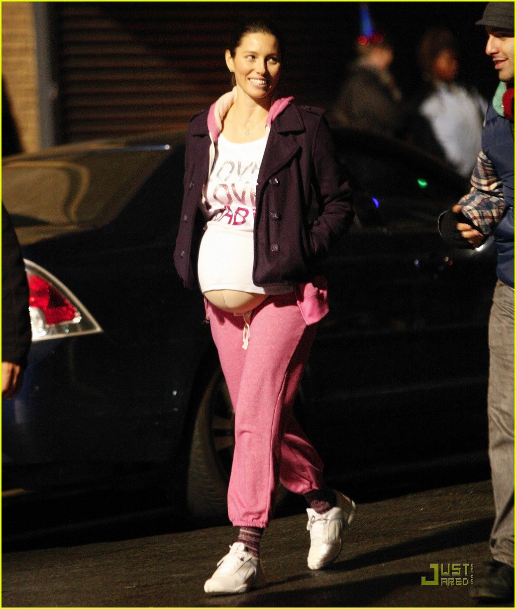 Jessica Biel: 'New Year's Eve' Baby Belly!: Photo 2582216 | Jessica ...