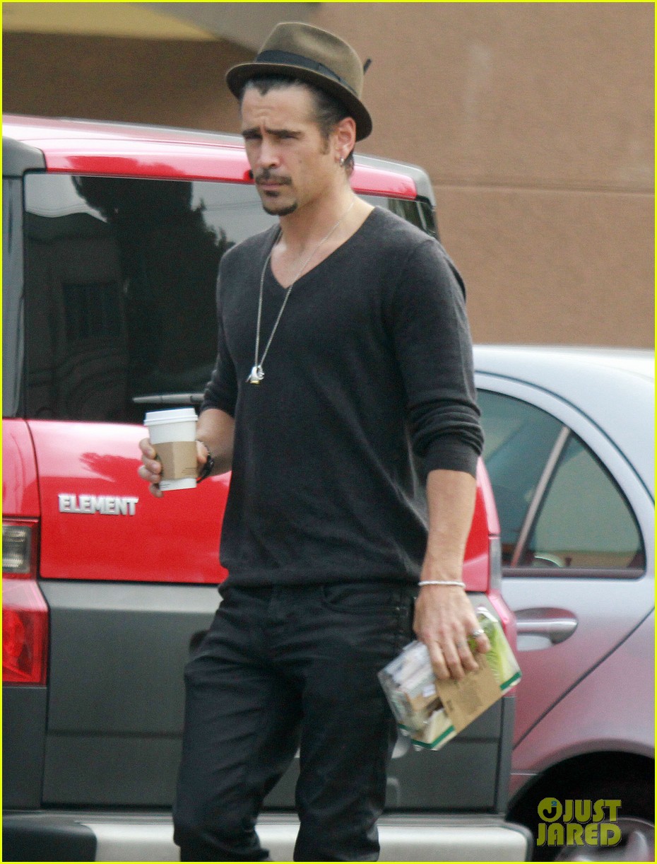 Colin Farrell: Starbucks Stop: Photo 2593819 | Colin Farrell Photos ...