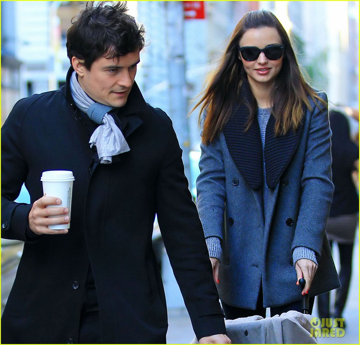 Miranda Kerr & Orlando Bloom Stroll After the Snowstorm: Photo 2595276 ...