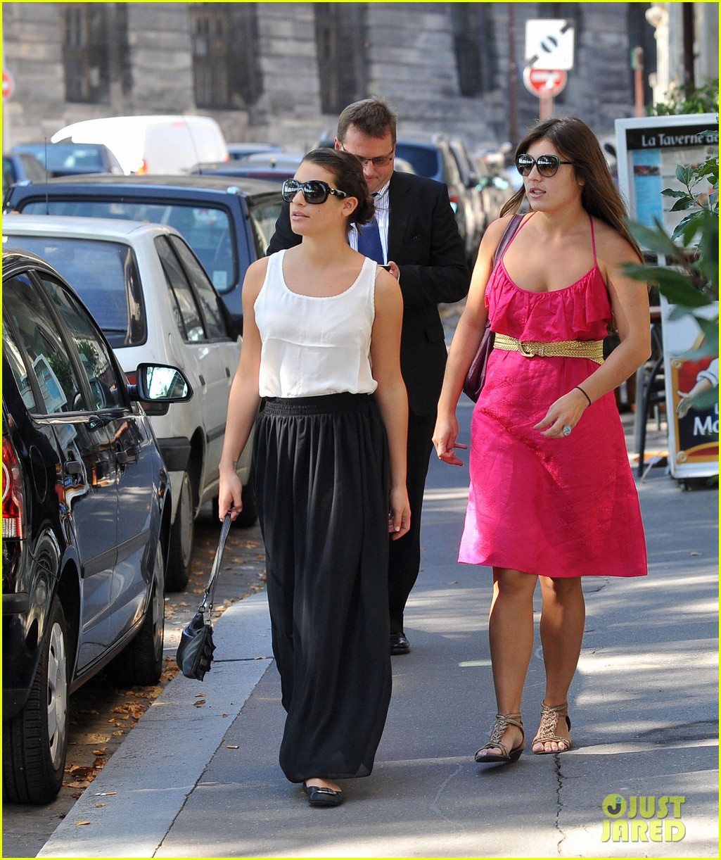 Lea Michele: Sightseeing in Versailles!: Photo 2585747 | Lea Michele ...