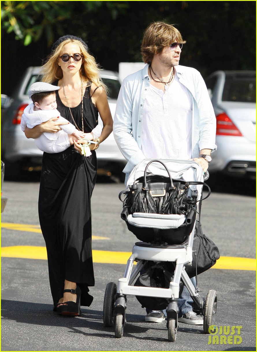 Rachel Zoe: Brentwood Outing with Baby Skyler!: Photo 2593043 ...