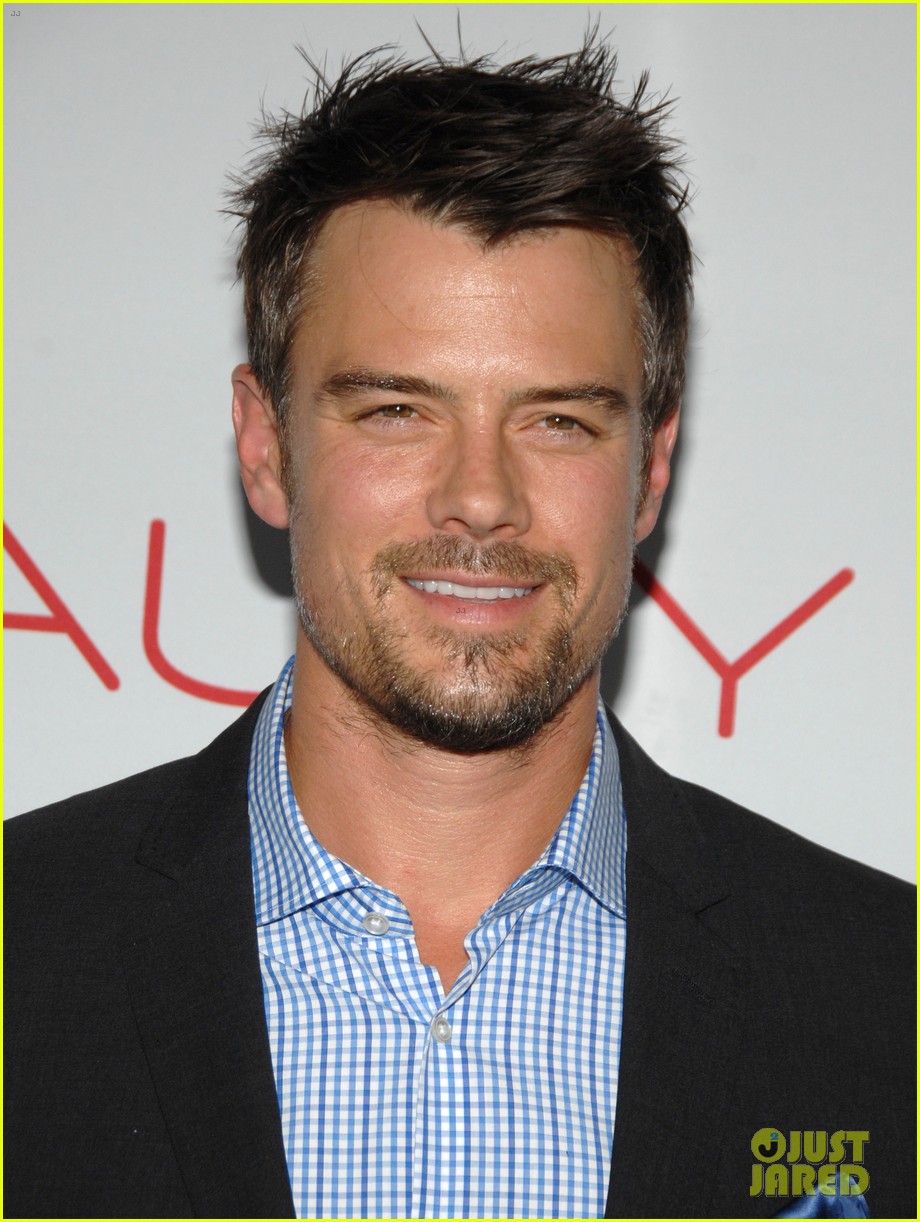 Hilary Duff: 'The Beauty Book' Launch Party with Mike Comrie!: Photo ...