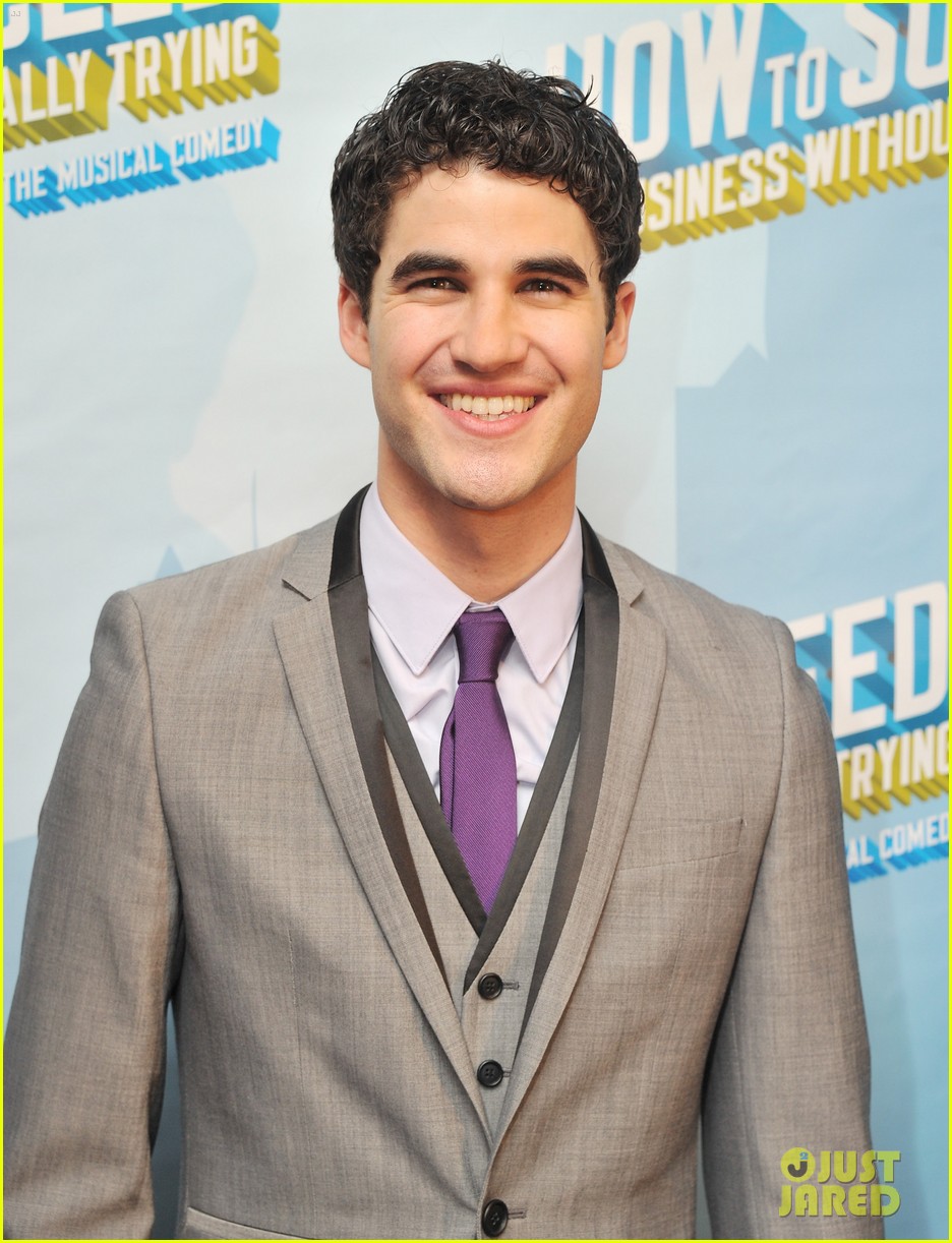 Darren Criss: 'How to Succeed' Broadway Debut!: Photo 2614311 | Beau ...