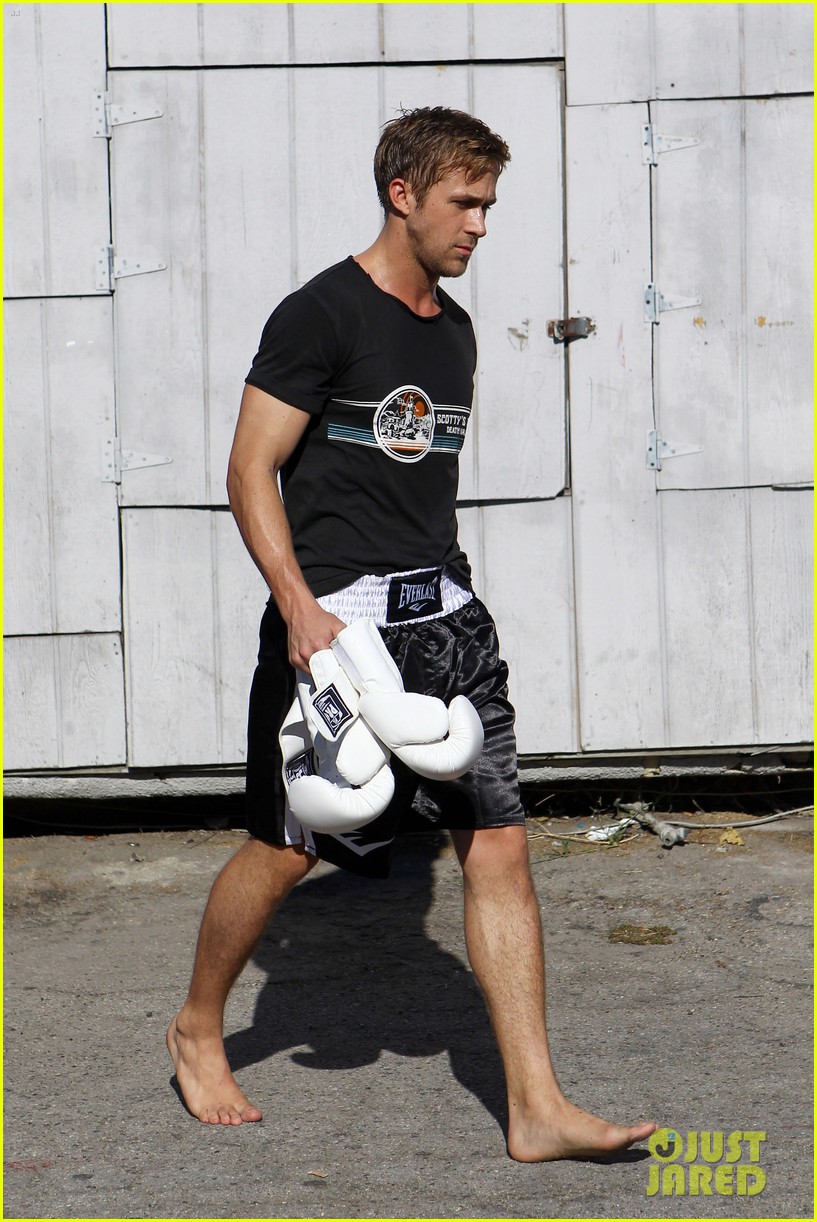 Ryan Gosling: Barefoot Boxer: Photo 2614451 | Ryan Gosling Photos ...