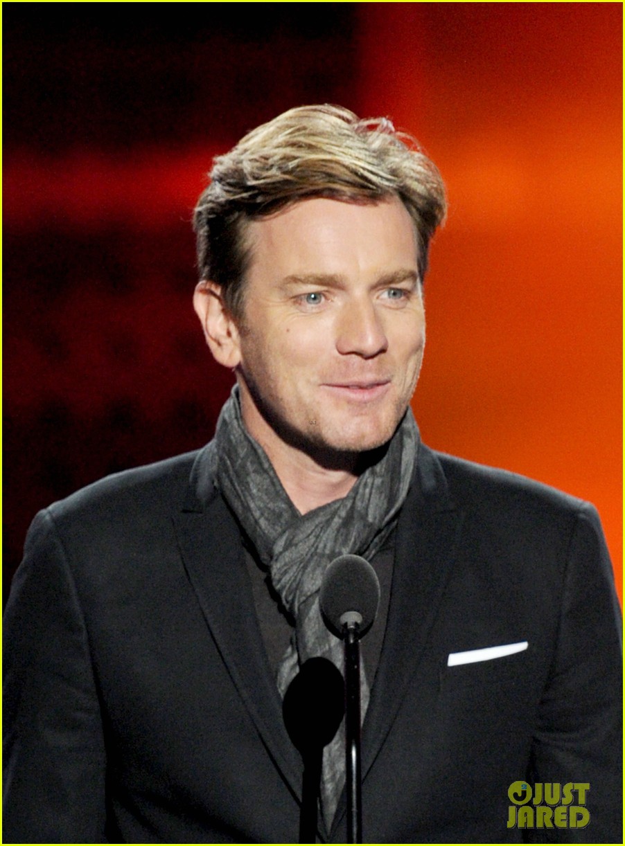 Adam Levine & Zachary Levi - People's Choice Awards 2012: Photo 2616714 ...