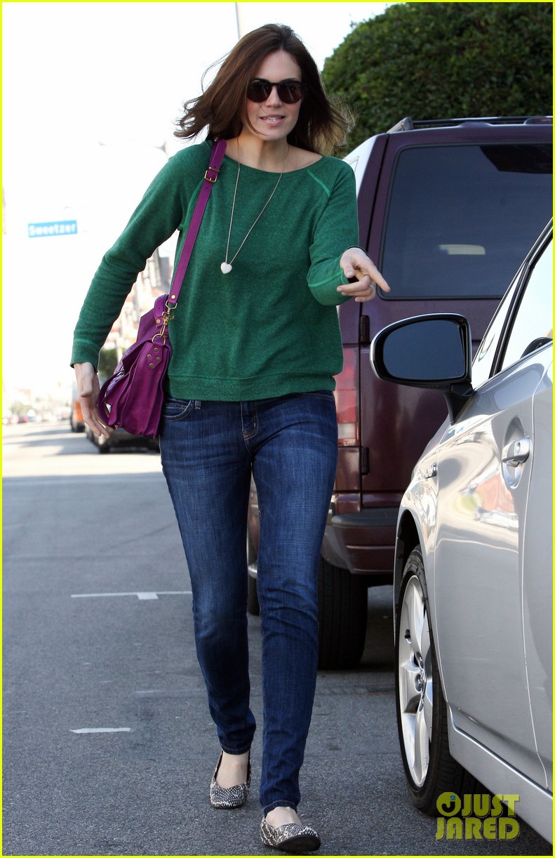 Mandy Moore: Ultimate Fighting on Fuel TV!: Photo 2614328 | Mandy Moore ...