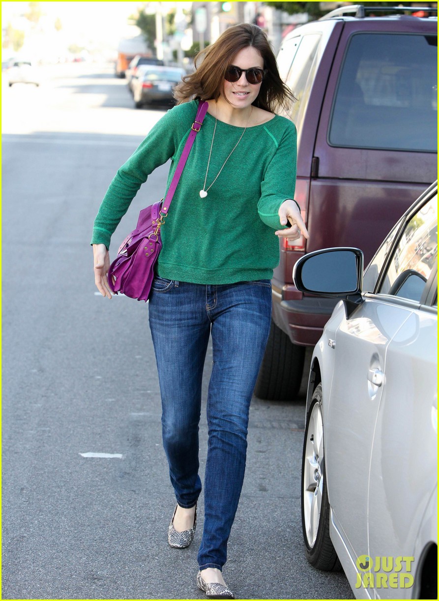 Mandy Moore: Ultimate Fighting on Fuel TV!: Photo 2614334 | Mandy Moore ...