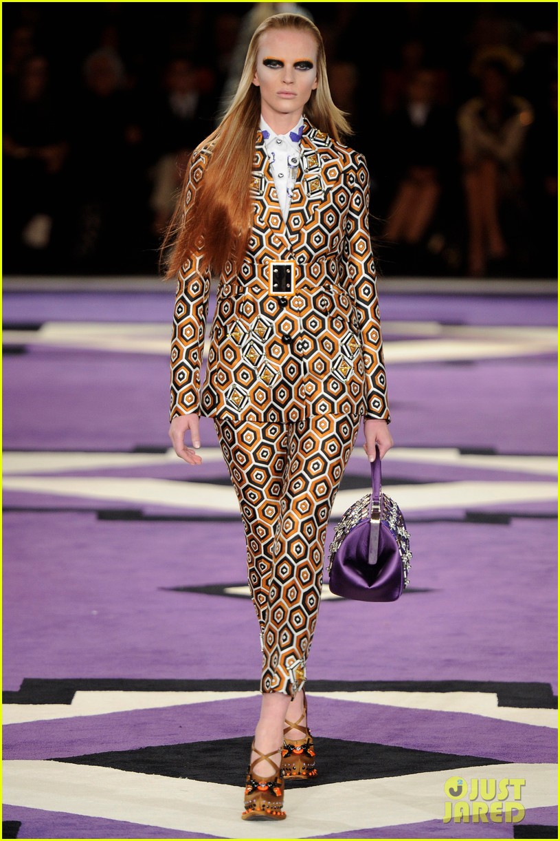 Anne V: From SI to Prada Runway Model: Photo 2632558 | Anne V Photos ...