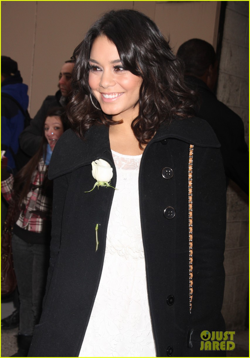 Vanessa Hudgens: Live! with Kelly Appearance: Photo 2626431 | Vanessa ...