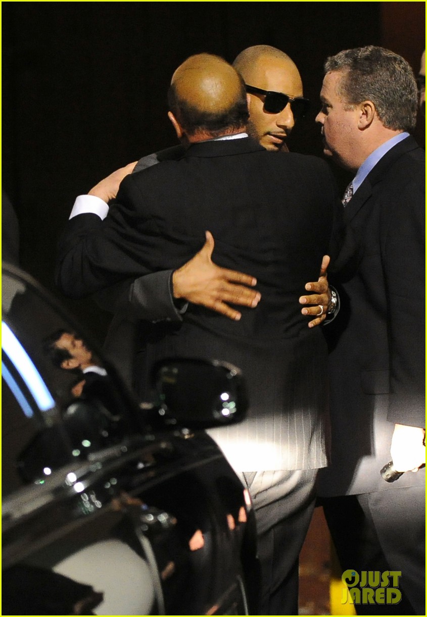 Photo: alicia keys consoles kclive davis following whitney houstons ...