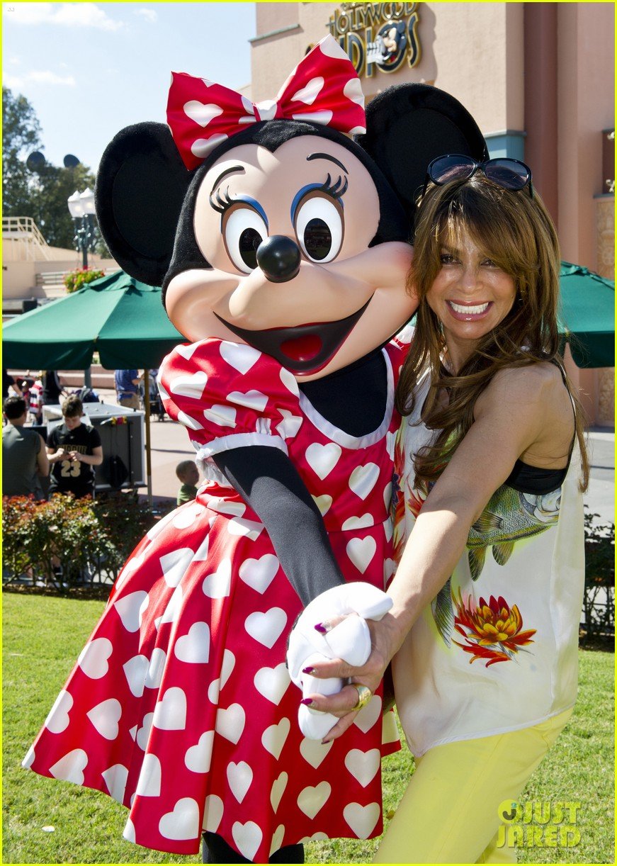 Paula Abdul: Disney World for Valentine's Day!: Photo 2628960 | Paula ...