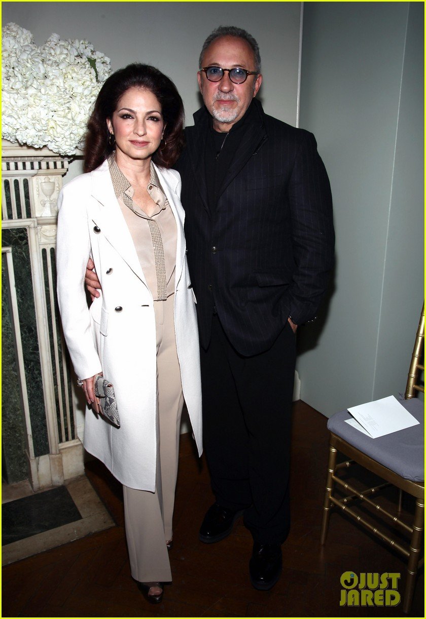 Kate Winslet: St. John's Fashion Show!: Photo 2627400 | Gloria Estefan ...