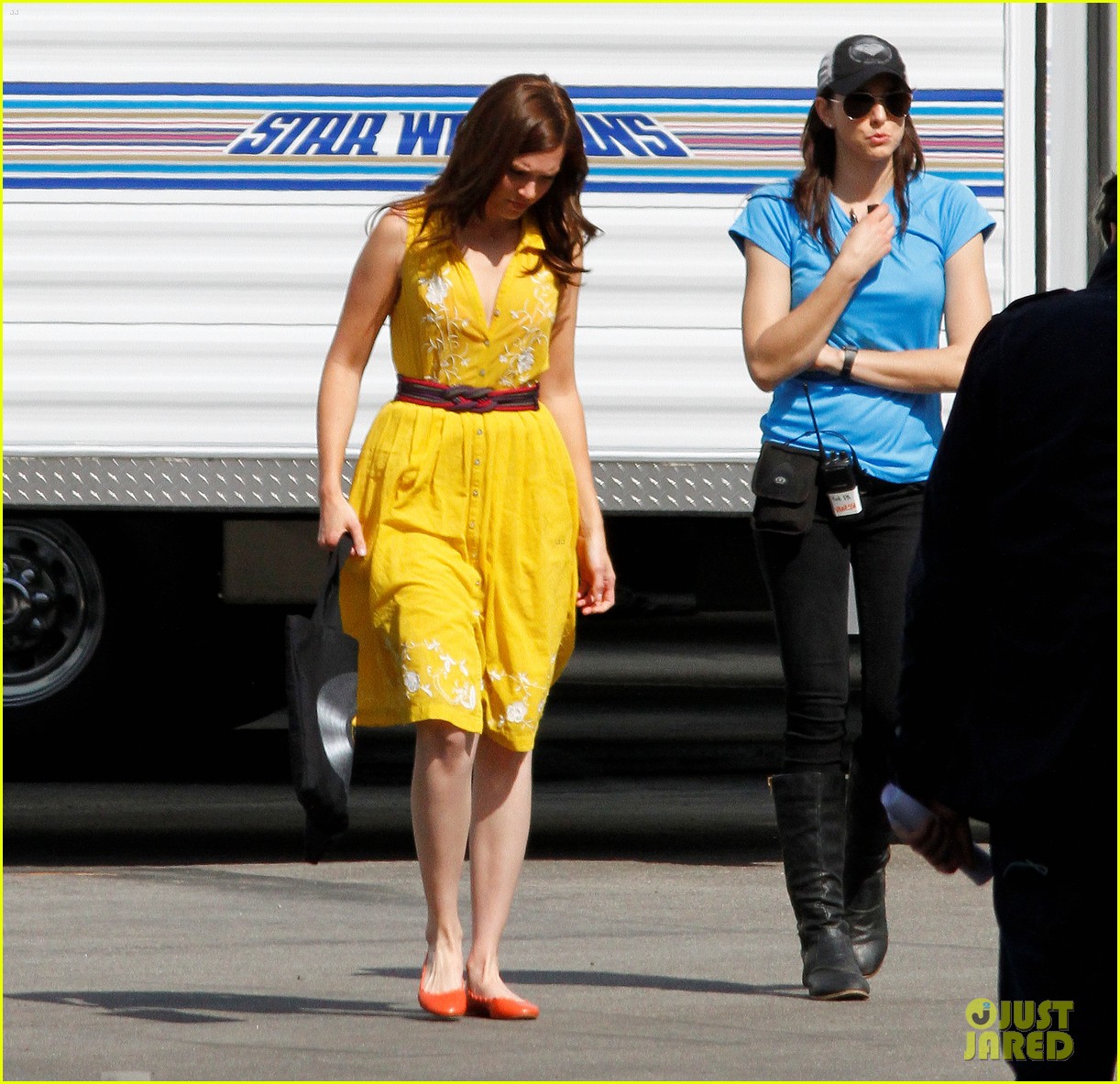Mandy Moore: On Set for New Project: Photo 2642844 | Mandy Moore Photos ...