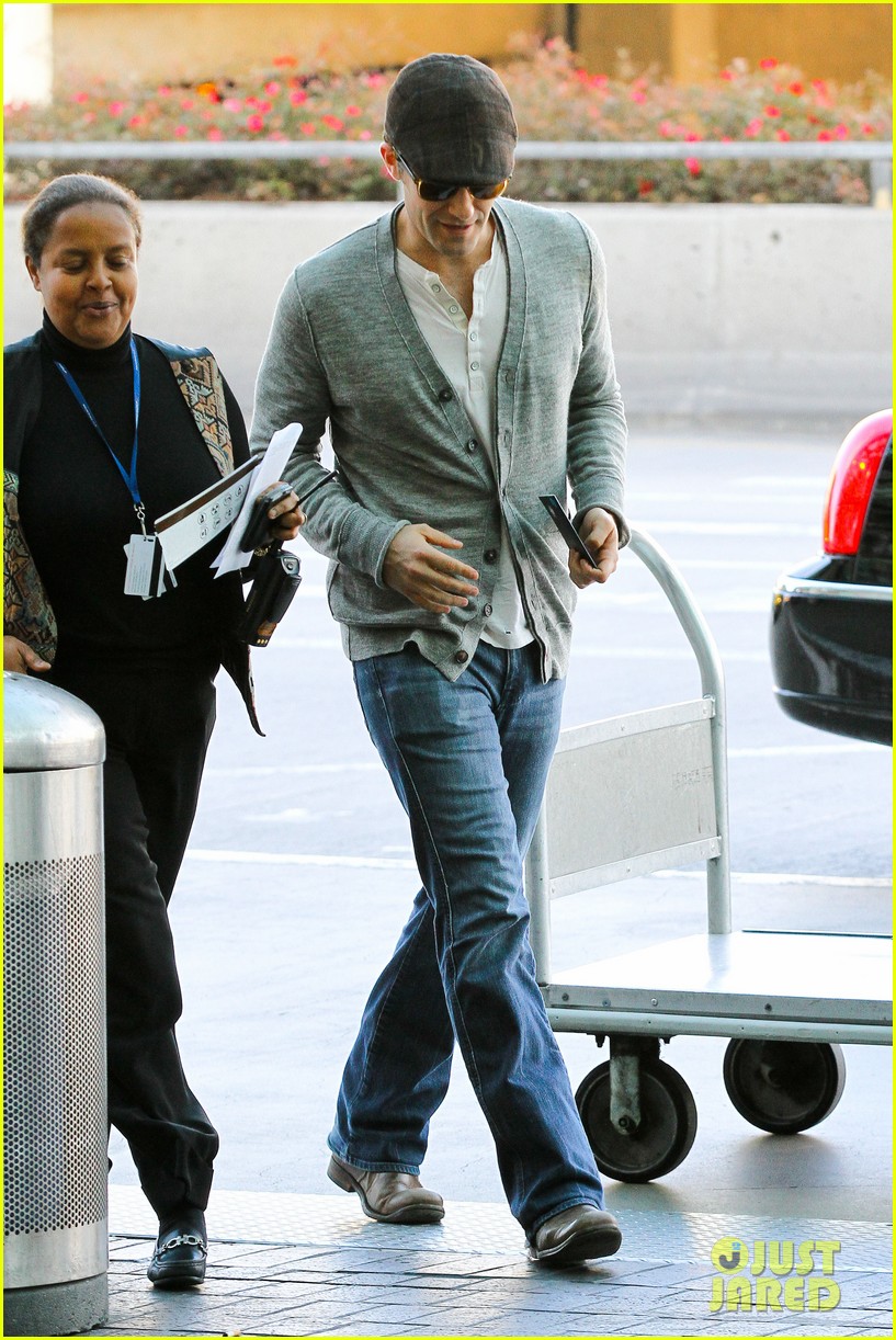 Matthew Morrison Heads To the Empire Awards!: Photo 2642461 | Matthew ...