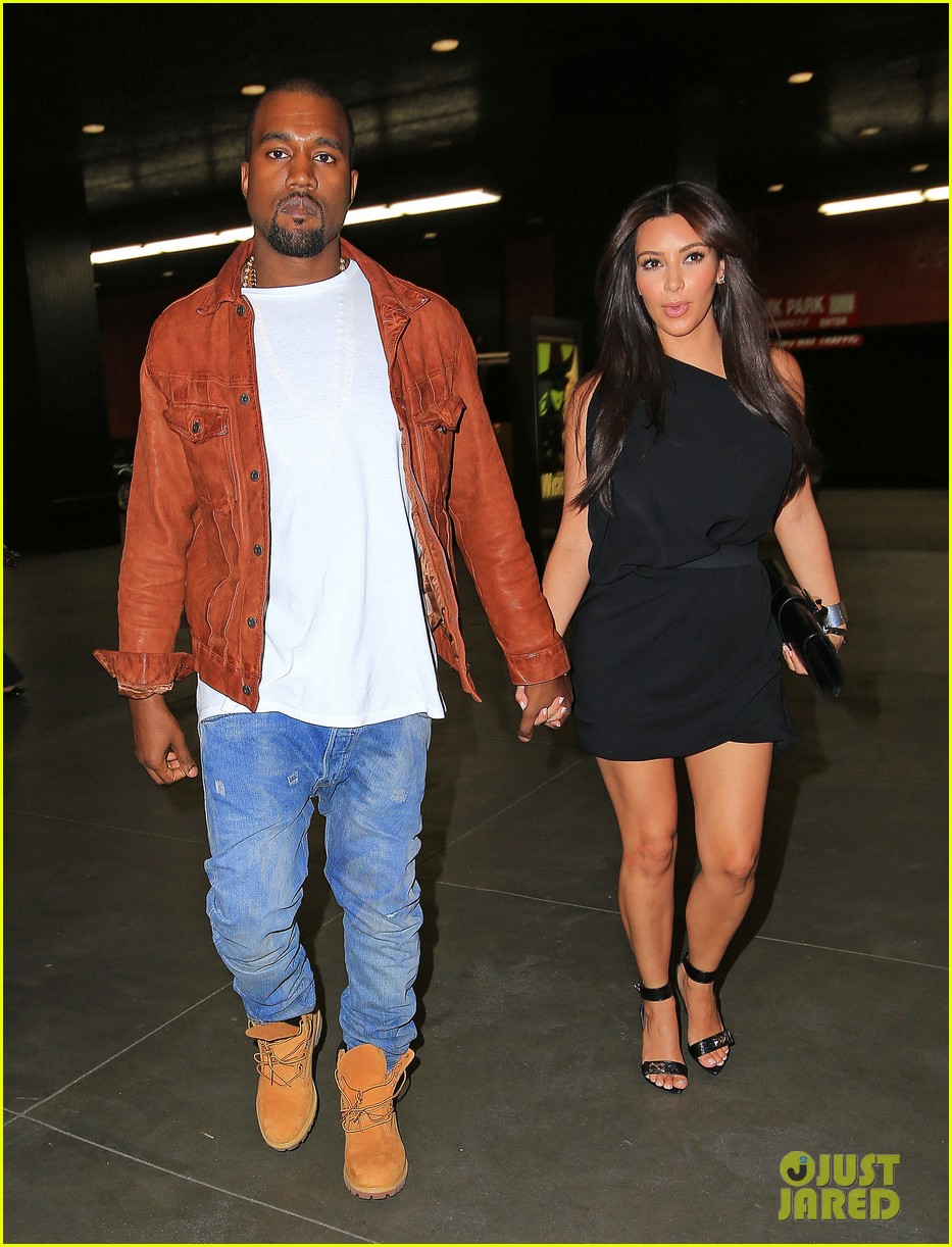 Kim Kardashian & Kanye West: 'Wicked' Date in NYC: Photo 2655468 ...