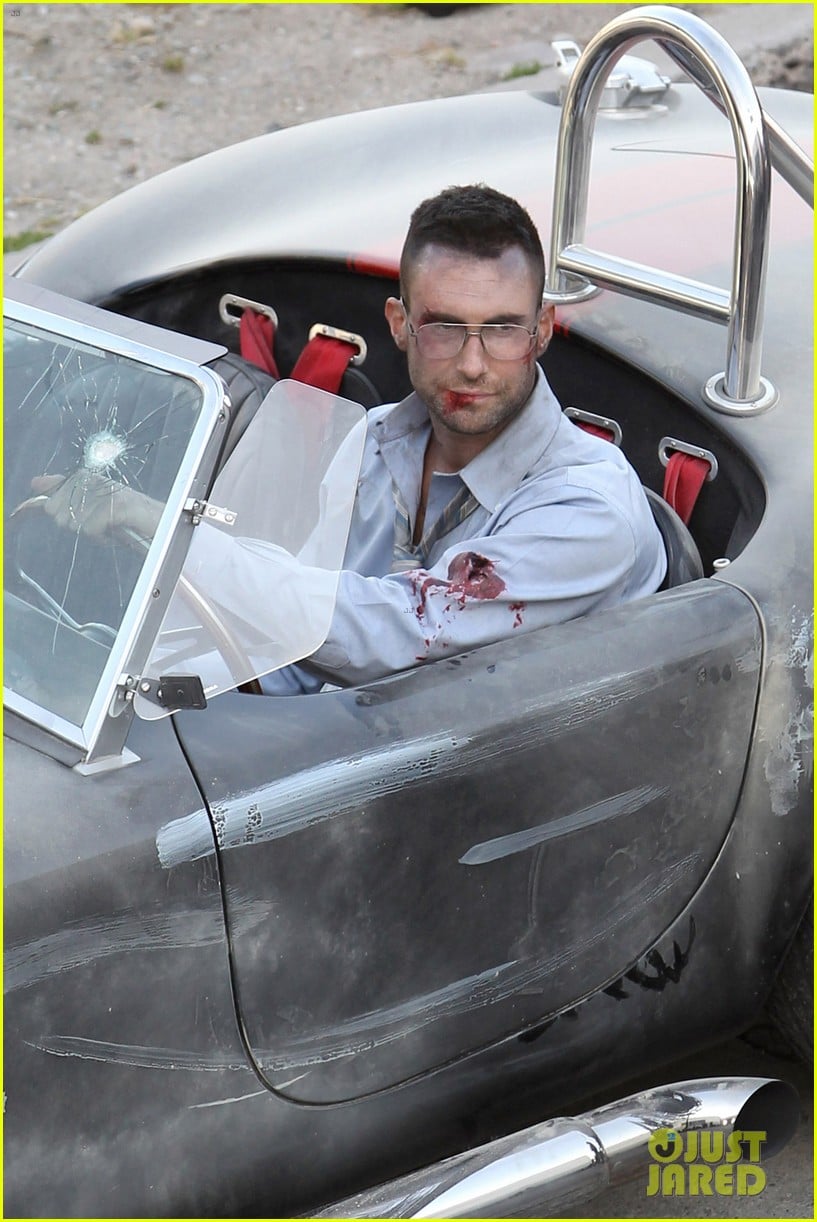 Adam Levine: Bloody for Maroon 5's 'Payphone': Photo 2651326 | Adam ...