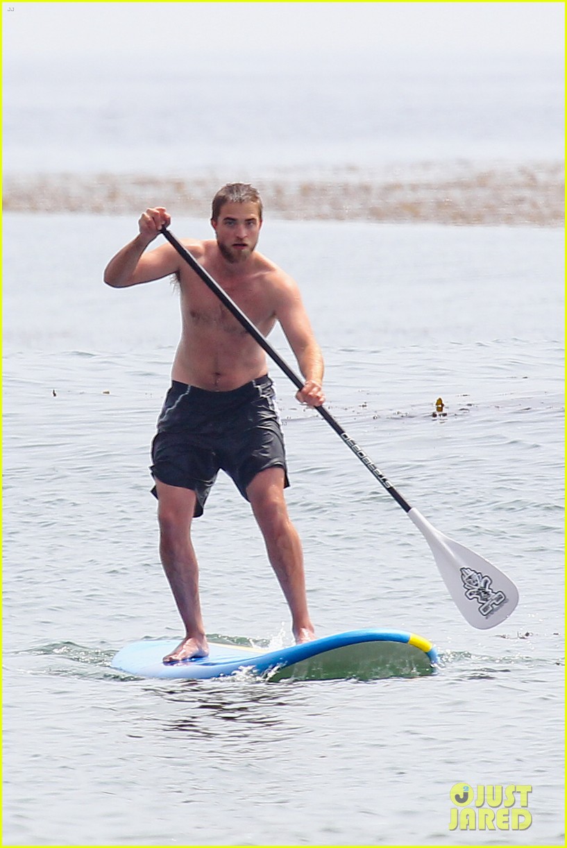 Robert Pattinson: Shirtless Paddleboarding!: Photo 2644757 | Robert ...