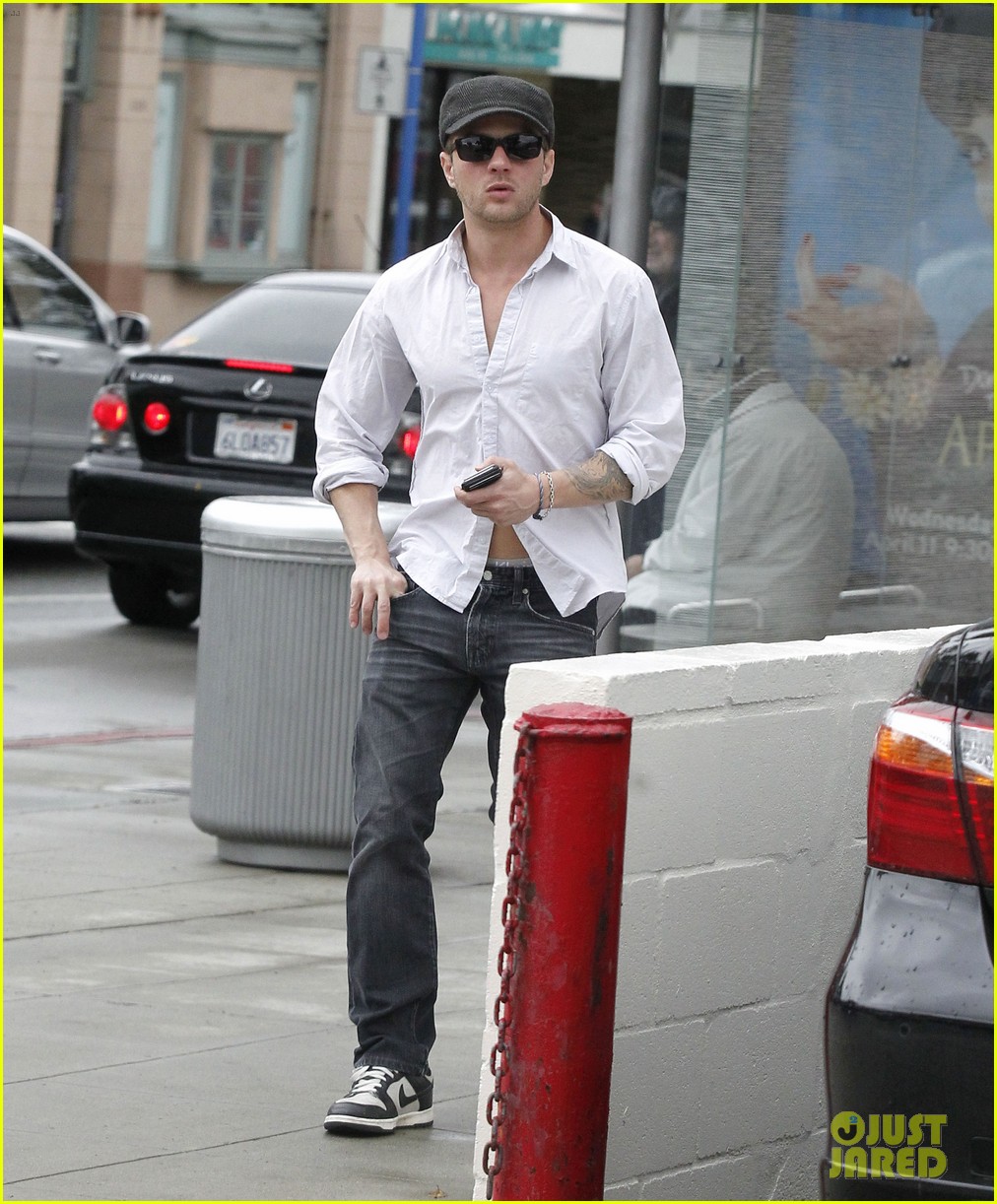 Ryan Phillippe: 'Revenge for Jolly!' Heading to Tribeca!: Photo 2649092 ...