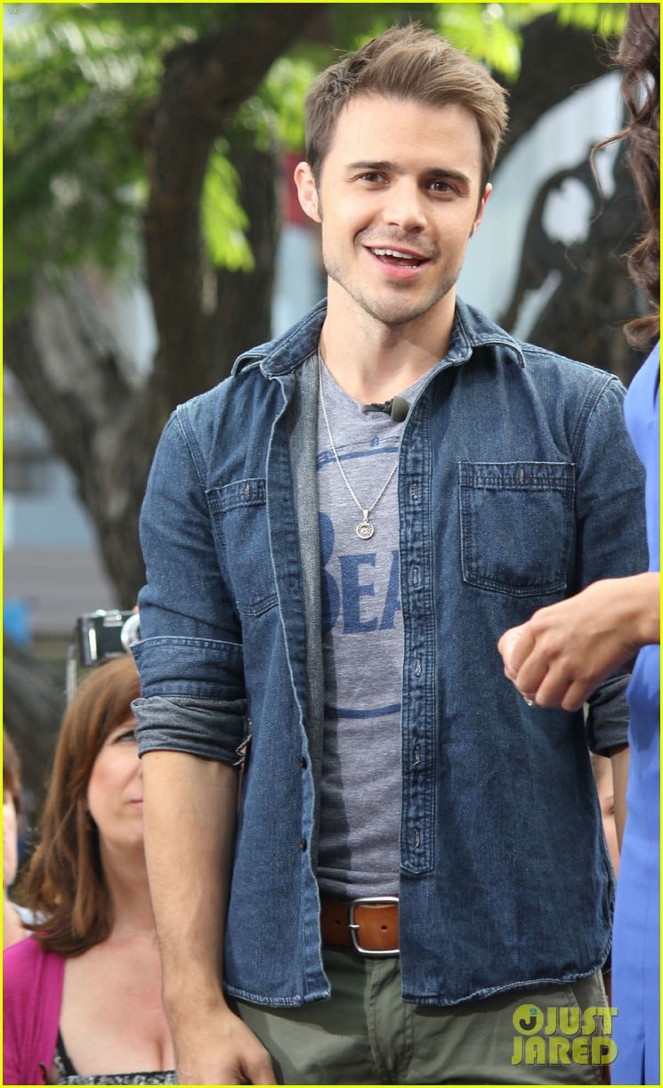 Kris Allen: 'Thank You Camellia' on 'Extra': Photo 2660889 | Kris Allen ...