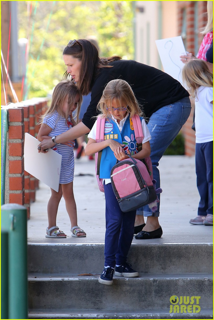 Photo: jennifer garner pasadena playtime 29 | Photo 2664305 | Just ...