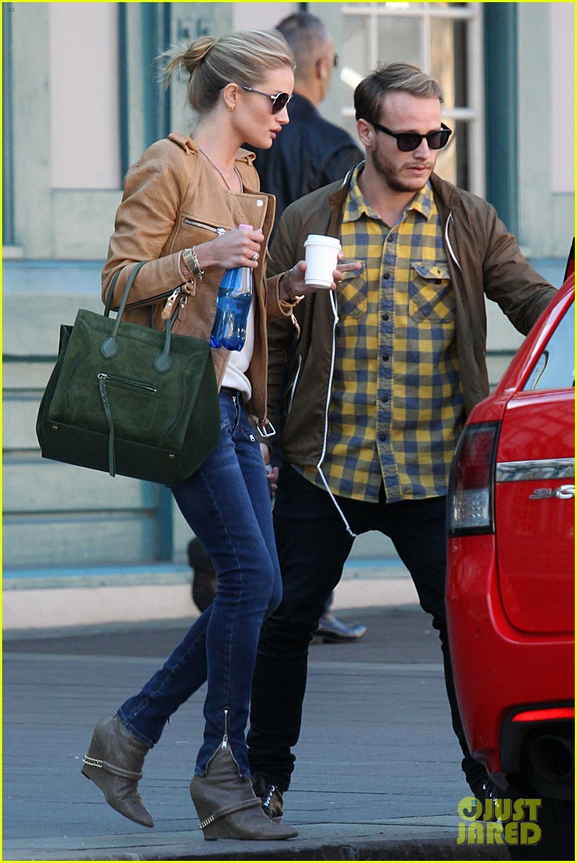 Rosie Huntington-Whiteley: 'Hello Sunny Sydney': Photo 2664941 | Rosie ...