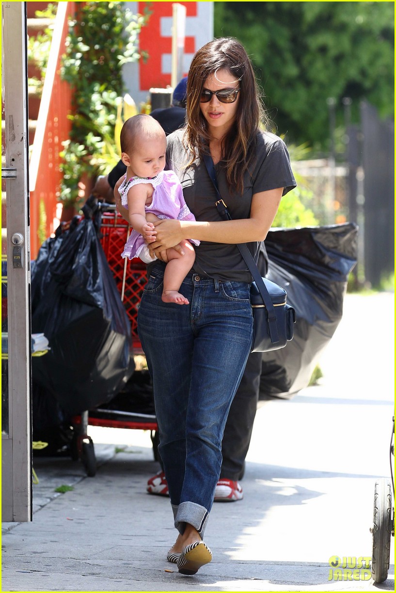 Rachel Bilson: Baby Duty in Los Feliz: Photo 2673782 | Rachel Bilson ...