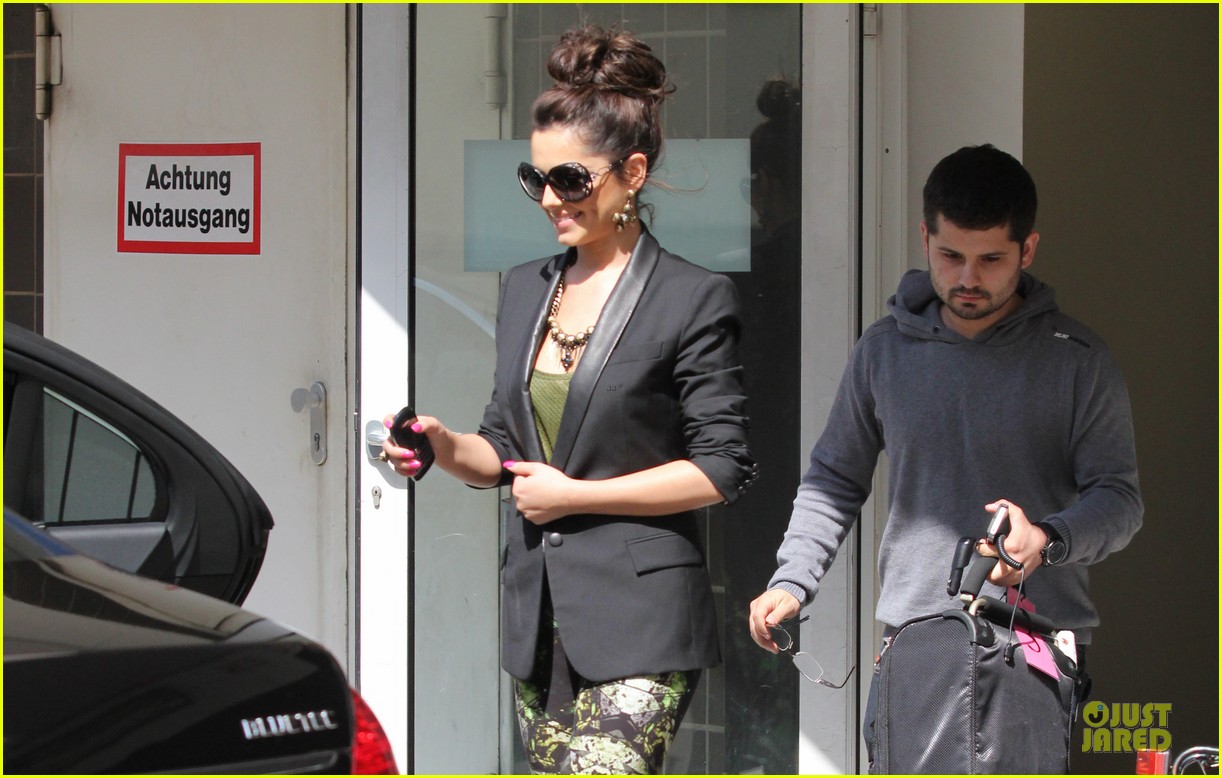 Cheryl Cole: Hair Bun in Berlin!: Photo 2678266 | Cheryl Cole Photos ...