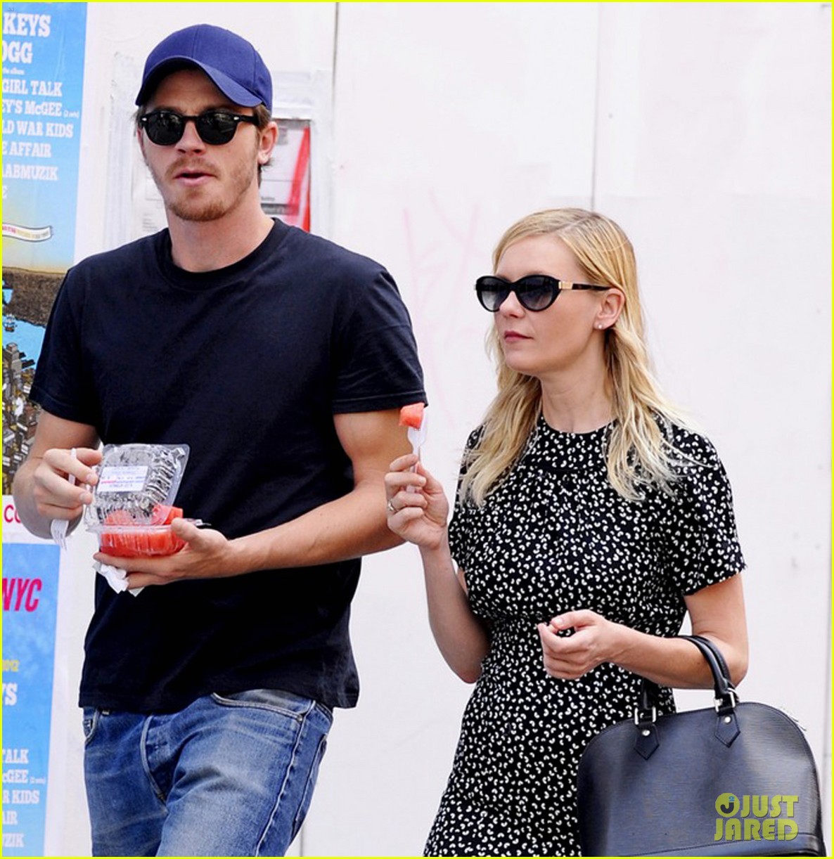 Kirsten Dunst & Garrett Hedlund: Watermelon Walk: Photo 2673301 ...