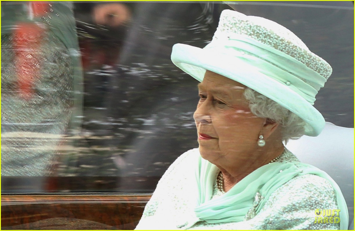 President Obama Sends 'Heartfelt Congratulations' to The Queen: Photo ...