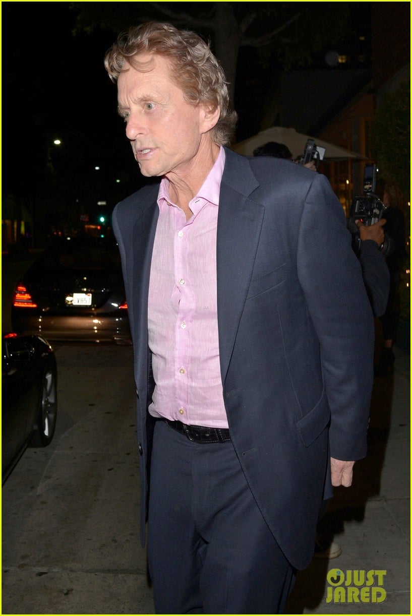 Catherine Zeta-Jones & Michael Douglas: Dinner Party!: Photo 2678623 ...