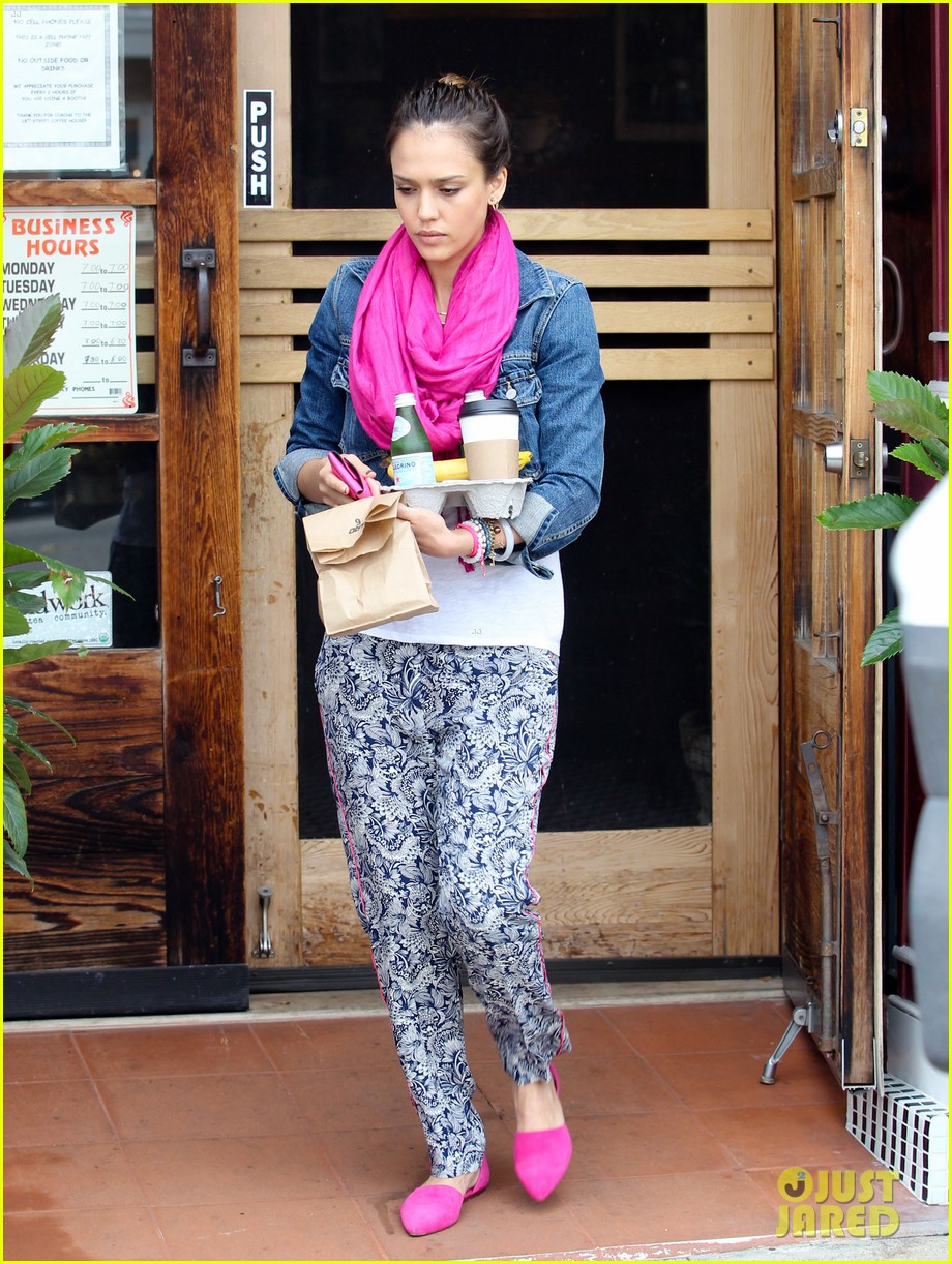 Jessica Alba & Cash Warren: Coffee House Stop: Photo 2684023 | Cash ...