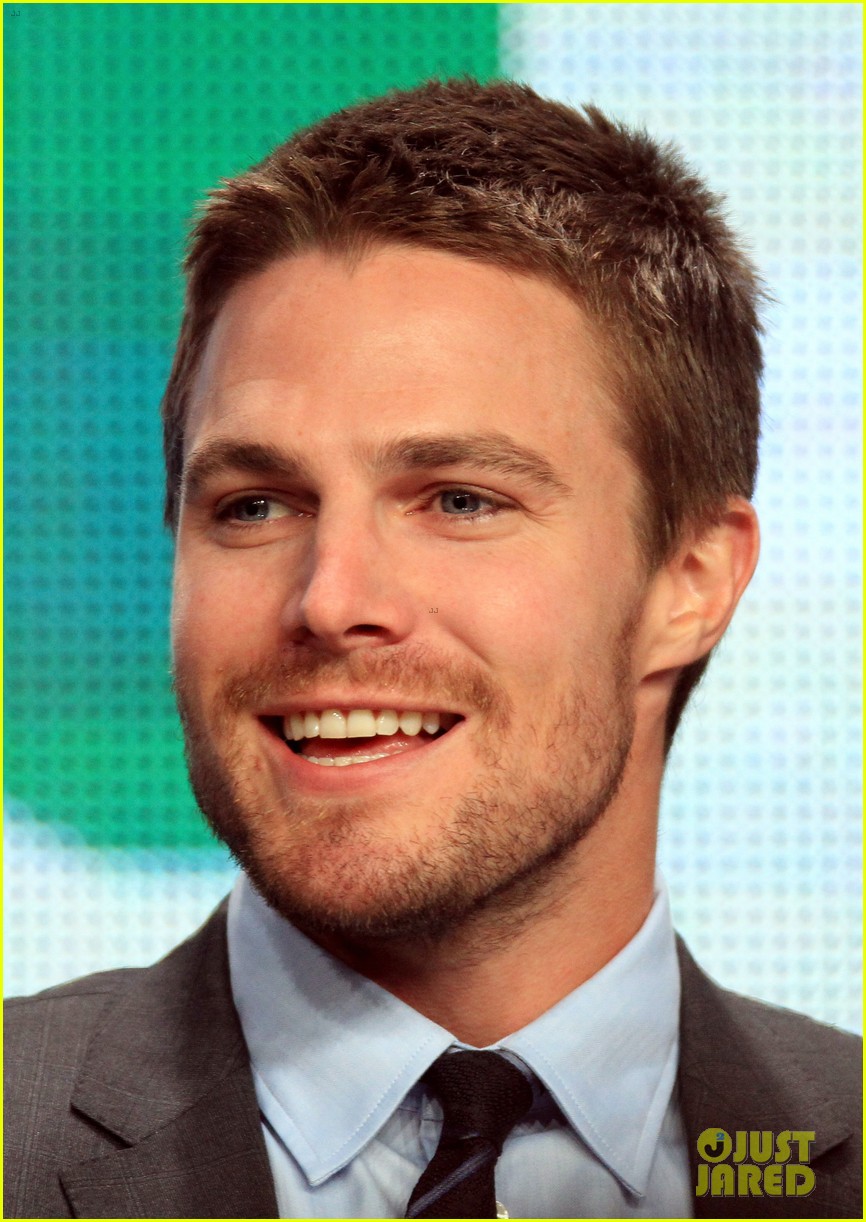 Stephen Amell & Justin Hartley: CW Studs!: Photo 2694466 | Justin ...