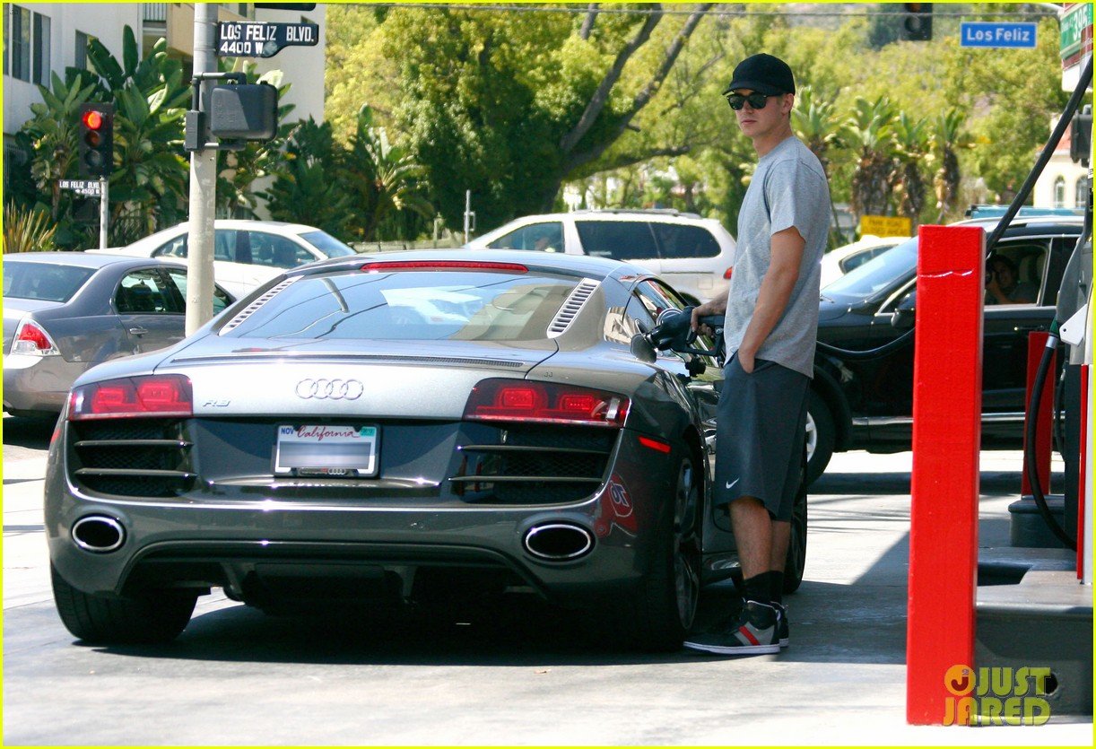 Hayden Christensen: Gas Station Stud!: Photo 2691982 | Hayden ...