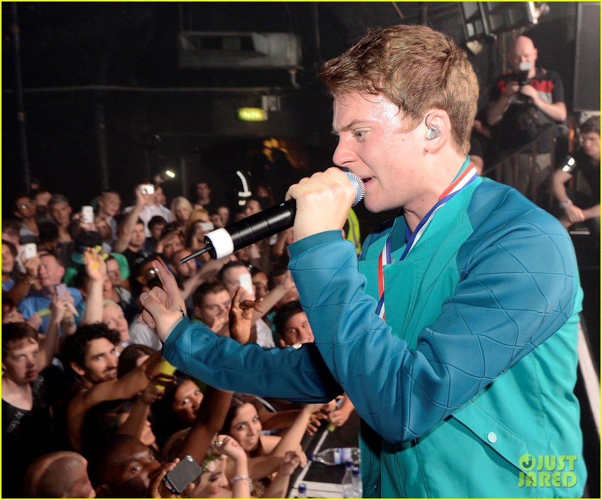 Conor Maynard: G-A-Y- Bar Performance!: Photo 2693759 | Photos | Just ...