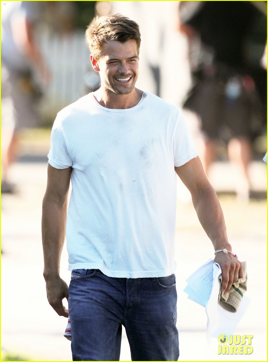 Josh Duhamel: 'Safe Haven' Set with Julianne Hough!: Photo 2688758 ...