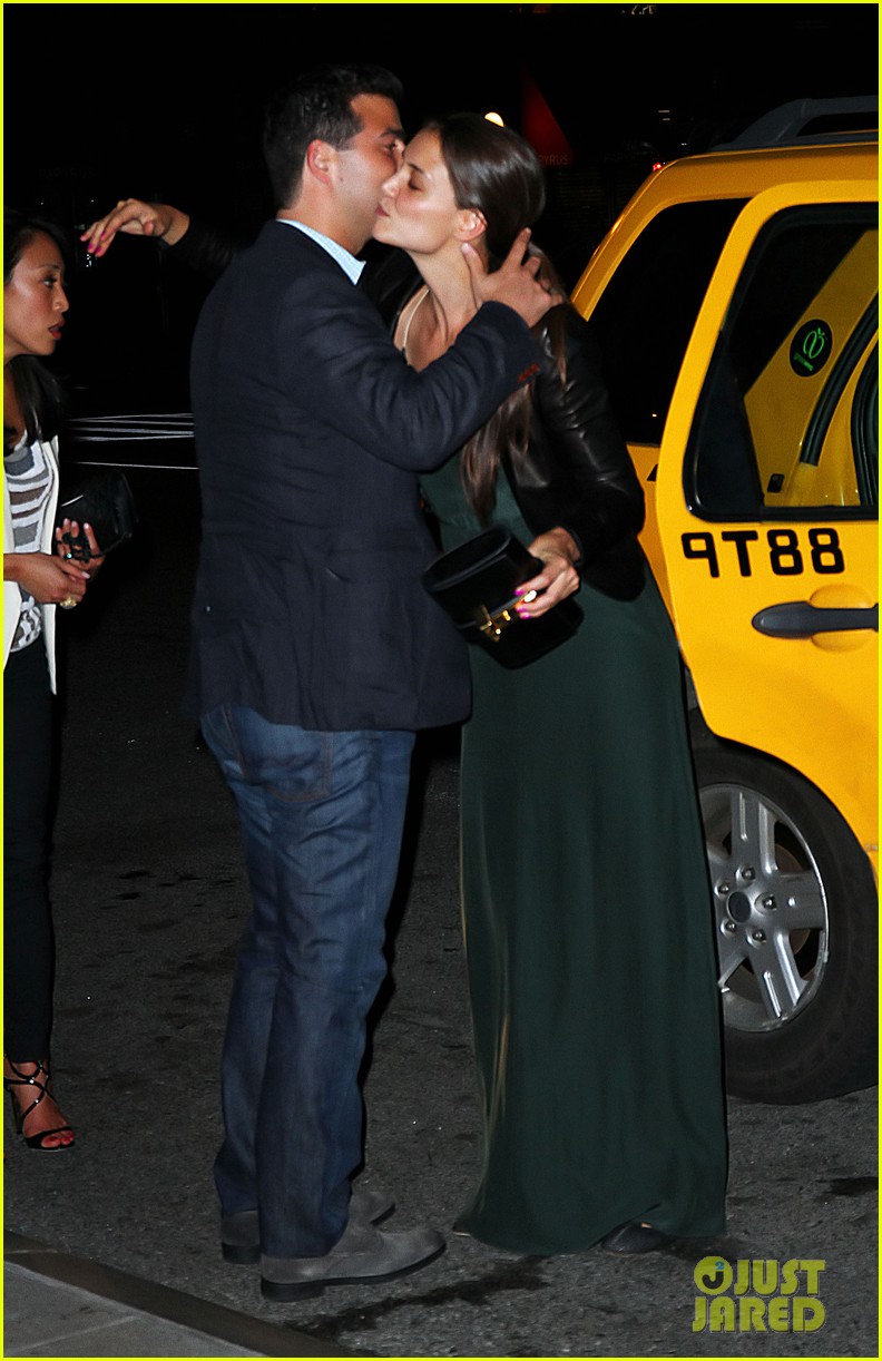 Katie Holmes: Dinner with Lawyer Jonathan Wolfe!: Photo 2693337 | Katie Holmes Photos | Just ...