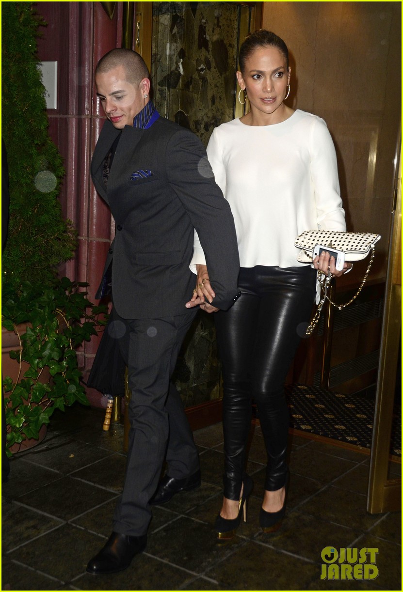 Jennifer Lopez: Pre-Birthday Dinner with Casper Smart!: Photo 2691408 ...