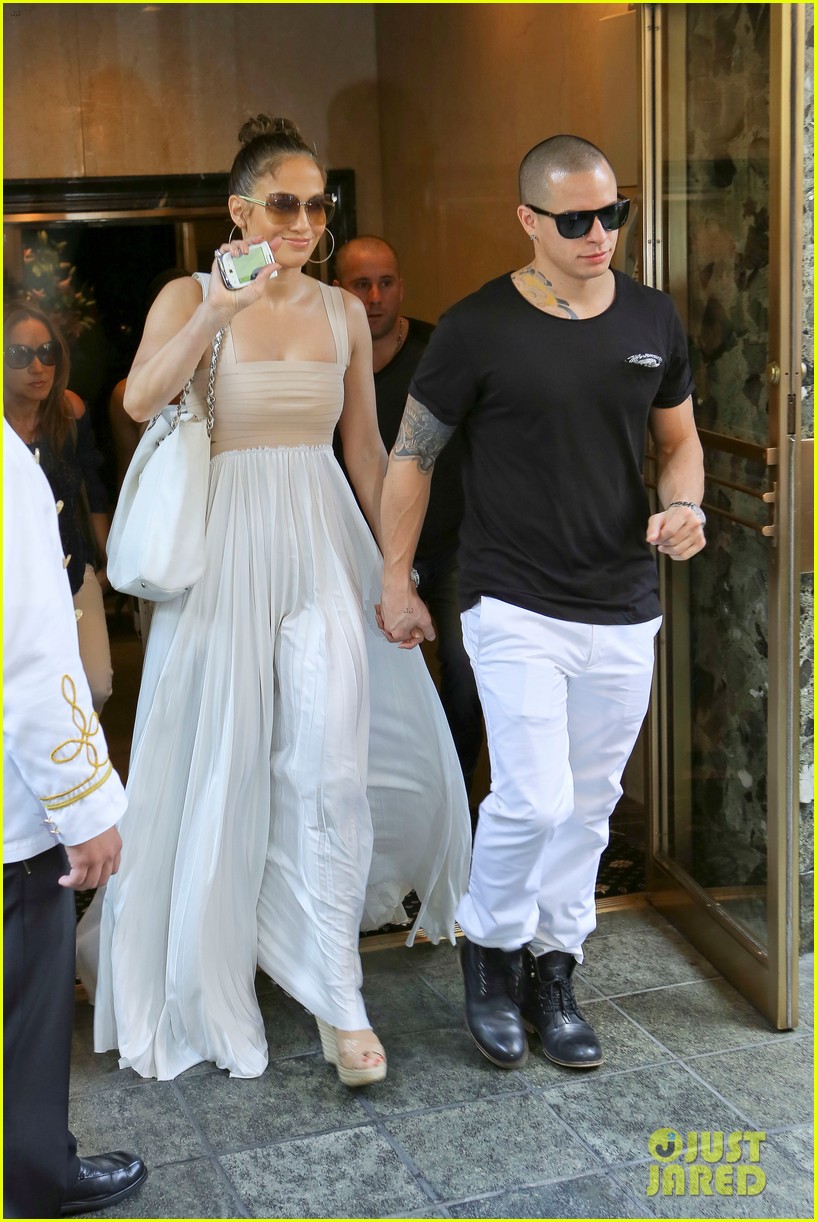 Jennifer Lopez: Birthday Lunch with Casper Smart!: Photo 2691478 ...
