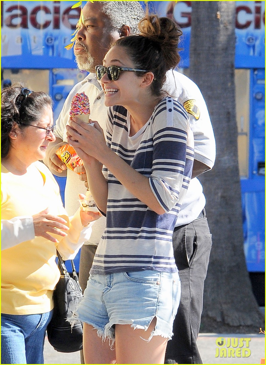 Emmy Rossum: Ice Cream Cone Cutie!: Photo 2692887 | Emmy Rossum ...