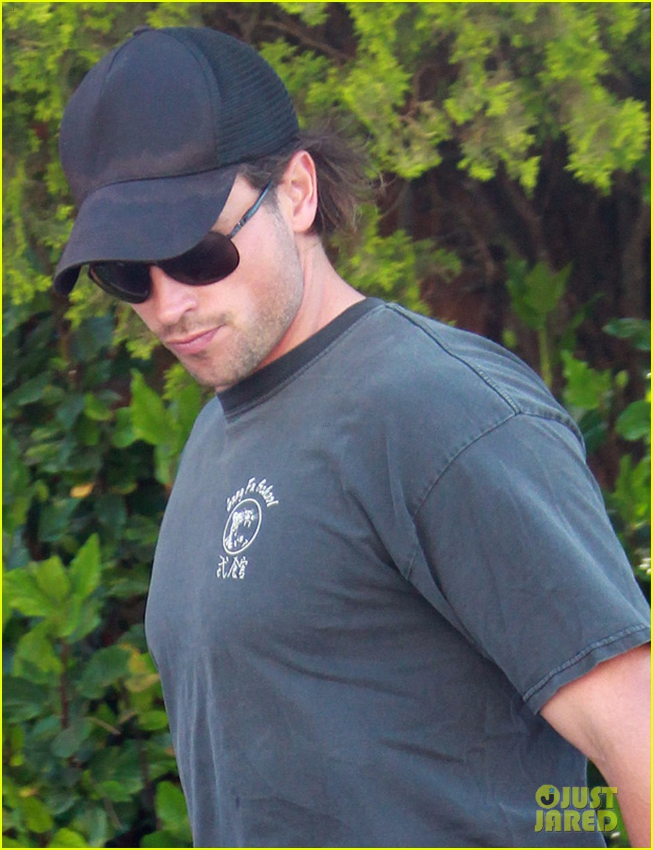 Tom Welling: West Hollywood Walk!: Photo 2683043 | Tom Welling Photos ...