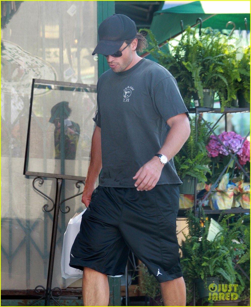 Tom Welling: West Hollywood Walk!: Photo 2683044 | Tom Welling Photos ...